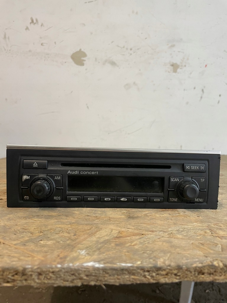 RADIO CD AUDI CONCERT 8Z0035186D AUDI A2 - 10743143656 - oficjalne archiwum Allegro