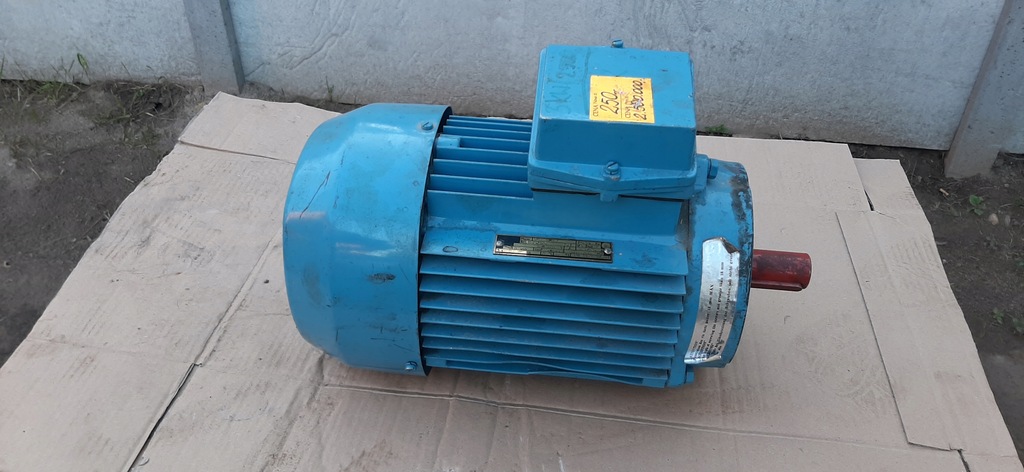 Silnik 3 fazowy 3kW 2900obr. B14 kołnierzowy - 11019808730 - oficjalne archiwum Allegro