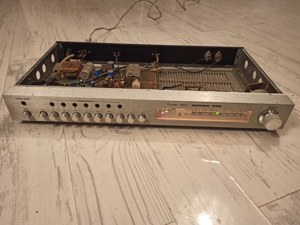 TUNER UNITRA RADMOR AM-5122 - 15156990304 - oficjalne archiwum Allegro