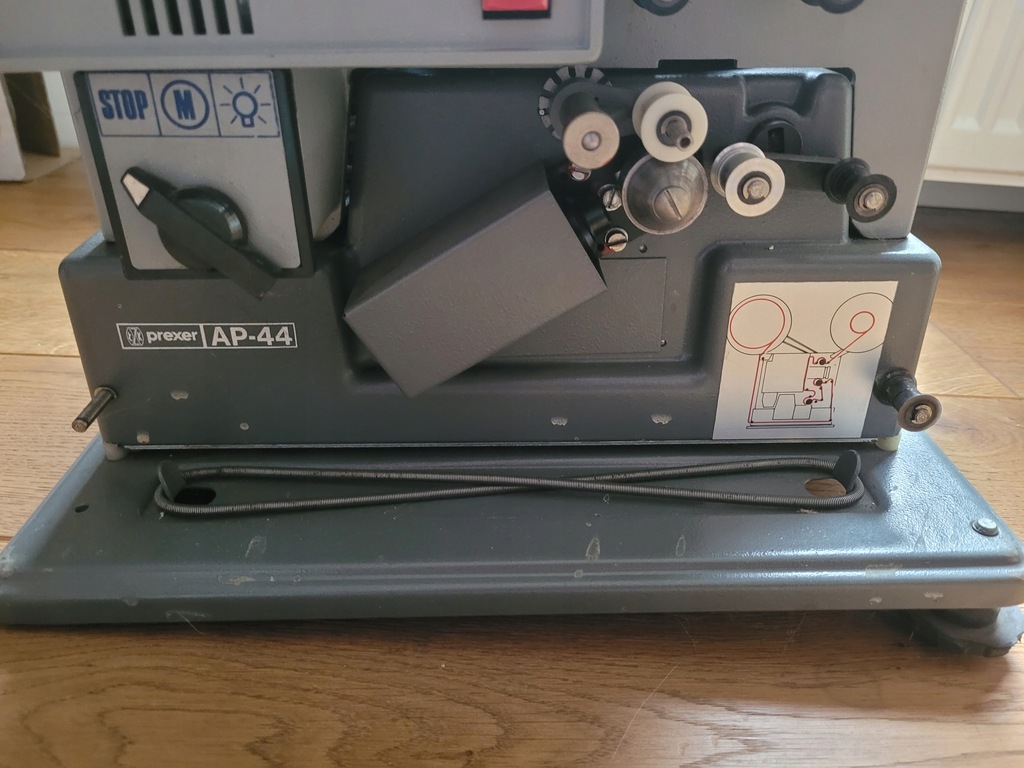 Stary projektor - Prexer AP-44 - 12269762940 - oficjalne archiwum Allegro
