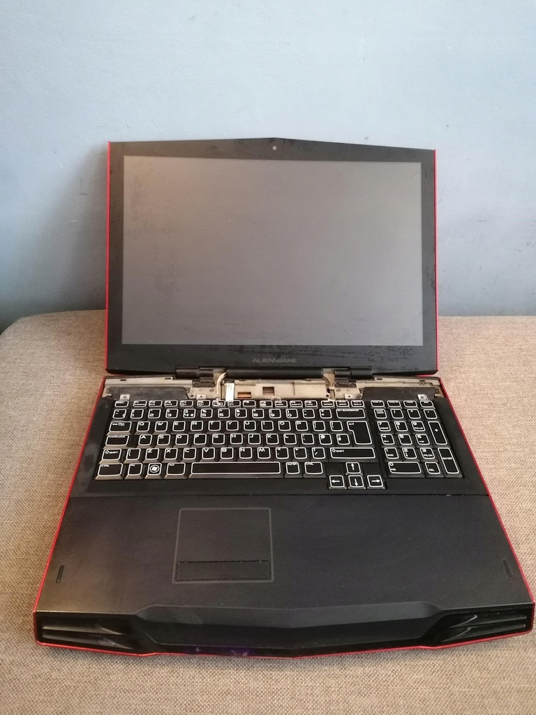 Laptop LEGENDARNY ALIENWARE P01E raczej na części - 12506237205 ...