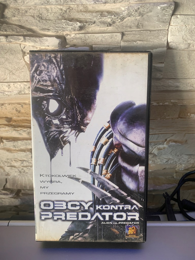 Obcy Kontra Predator VHS - 11972805889 - oficjalne archiwum Allegro