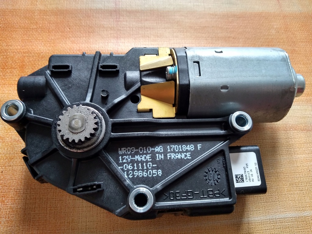 Nissan Qashqai J10 Silniczek szyberdach Warszawa - 12983408465 ...
