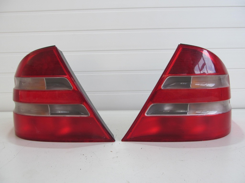 lampa tylna lewa MERCEDES W220 A2208200164 - 7308224144 - oficjalne ...