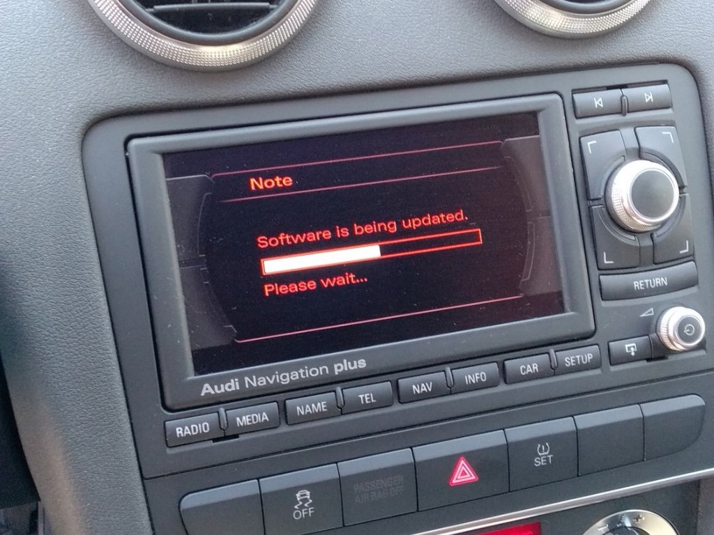 NAWIGACJA RADIO AUDI A3 RNS-E LED MEDIA - 12178170897 - oficjalne archiwum Allegro