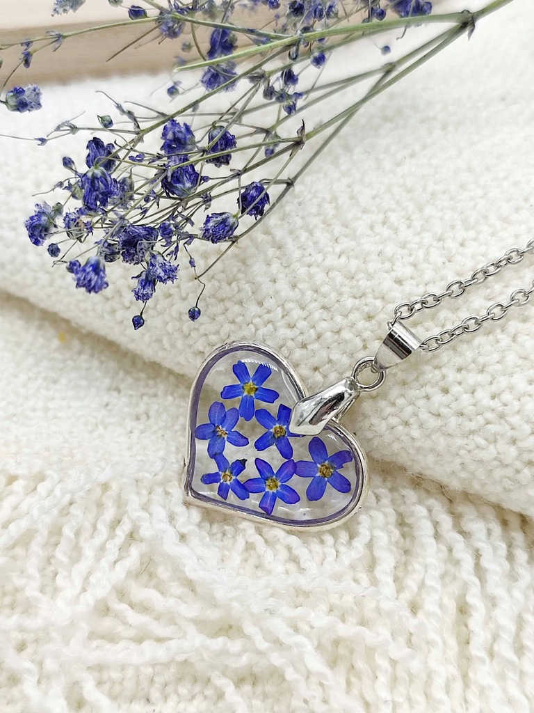 Wisiorek z żywicy serce Srebrzysta niezapominajka - 13605245090 ...