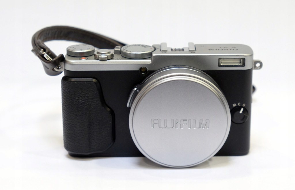 Aparat cyfrowy Fujifilm X70 czarny, srebrny - 13845189650 - oficjalne archiwum Allegro