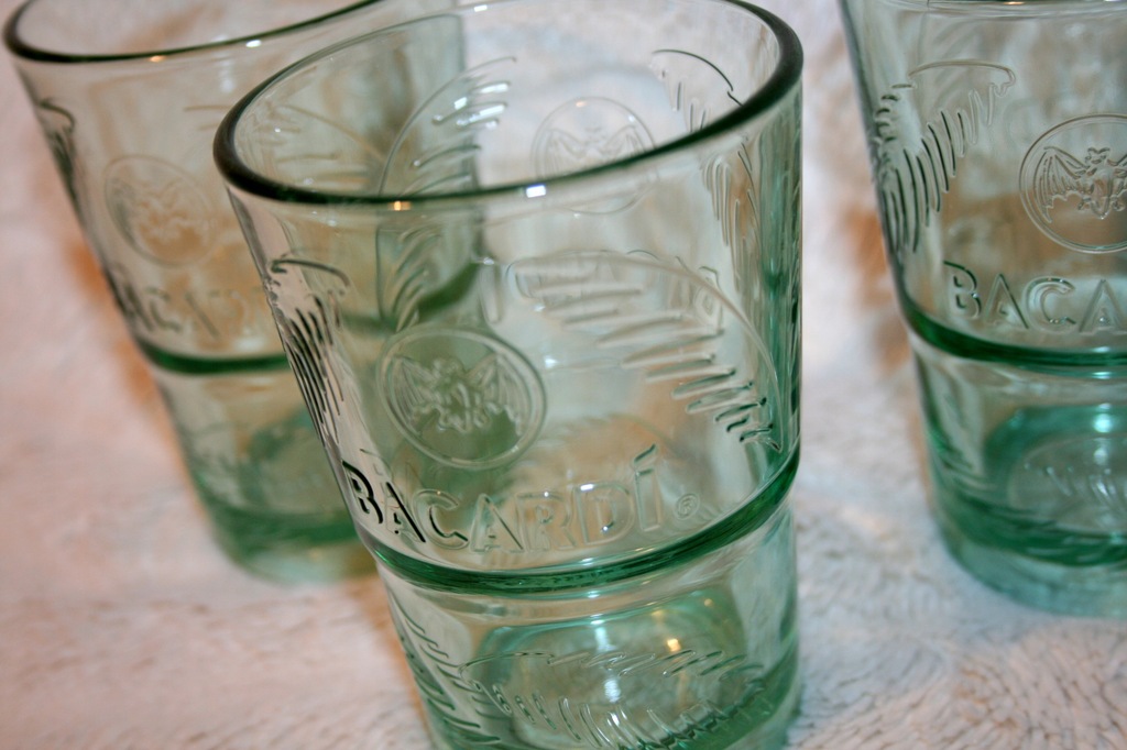 Oryginalne szklanki BACARDI 4 SZTUKI – NOWE - 11889938608 - oficjalne archiwum Allegro