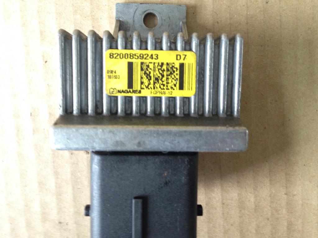 PRZEKAŹNIK ŚWIEC ŻAROWYCH RENAULT 8200859243 D7 - 8905516332 ...