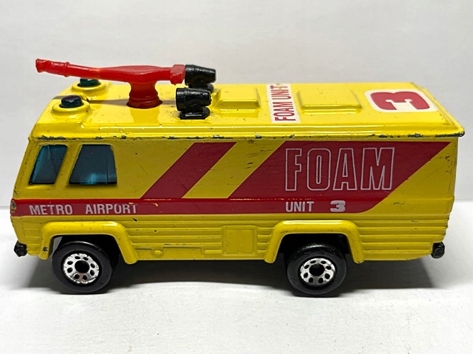 MATCHBOX-COMMAND VEHICLE Z 1980 ROKU (59) - 12995625568 - oficjalne ...