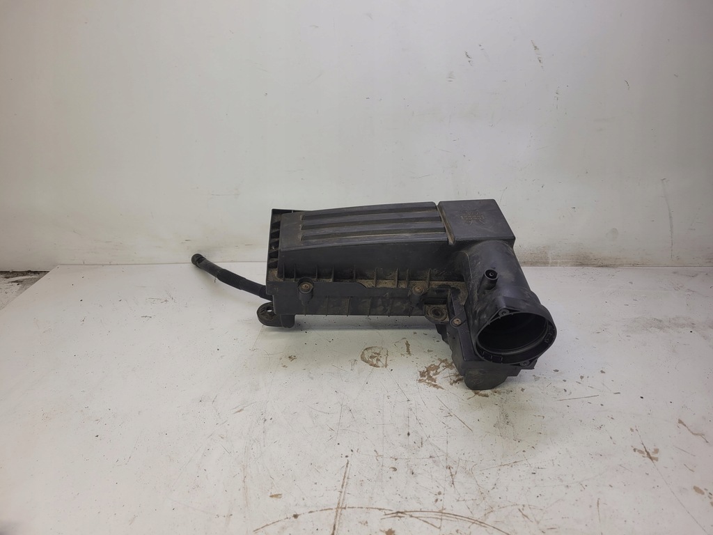 OBUDOWA FILTRA POWIETRZA AUDI VW 3C0129607AS - 13040954941 - oficjalne ...