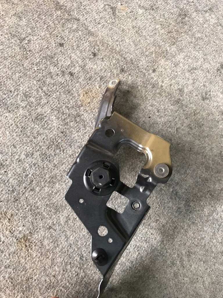 Mocowanie uchwyt błotnika bmw G20 G21 B39 7419401 - 12429692246 ...