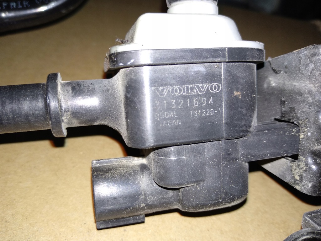 VOLVO S60 XC60 15r ZAWÓR PODCIŚNIENIA T5 31321694 - 7731779978 ...