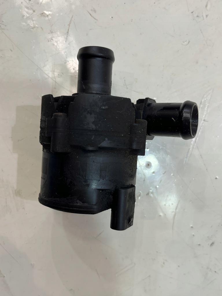 POMPA WODY VW PASSAT B8 1.6 TDI 5G0965567 - 14914063650 - oficjalne ...