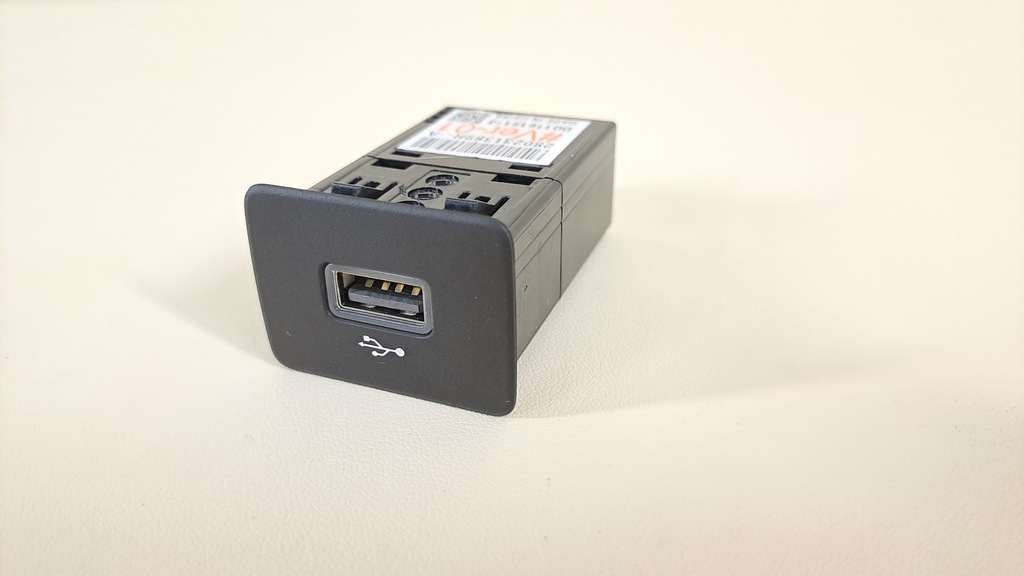 DACIA SANDERO III STEPWAY 21r GNIAZDO USB AUDIO - 12788195379 ...