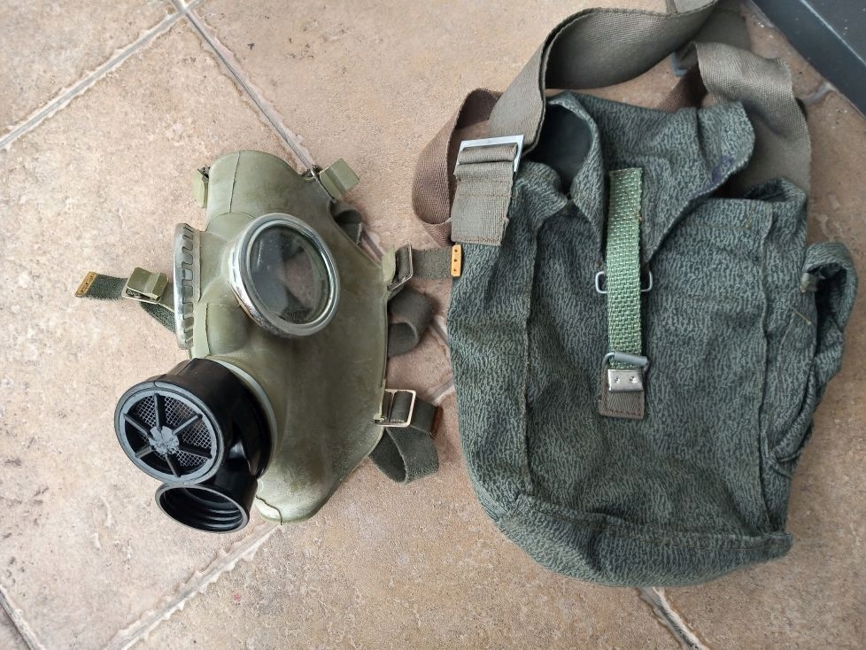Maska gazowa wojskowa torba PRL LWP przeciwgazowa - 11332277872 - oficjalne archiwum Allegro