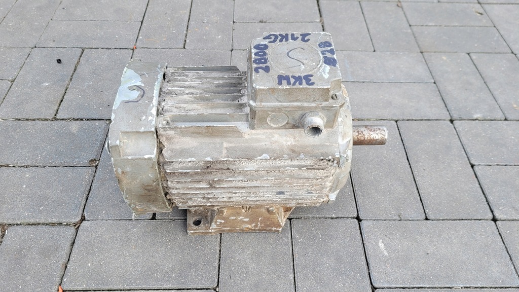 Silnik elektryczny 3KW 2800 2900 obrotów - 10157678079 - oficjalne archiwum Allegro