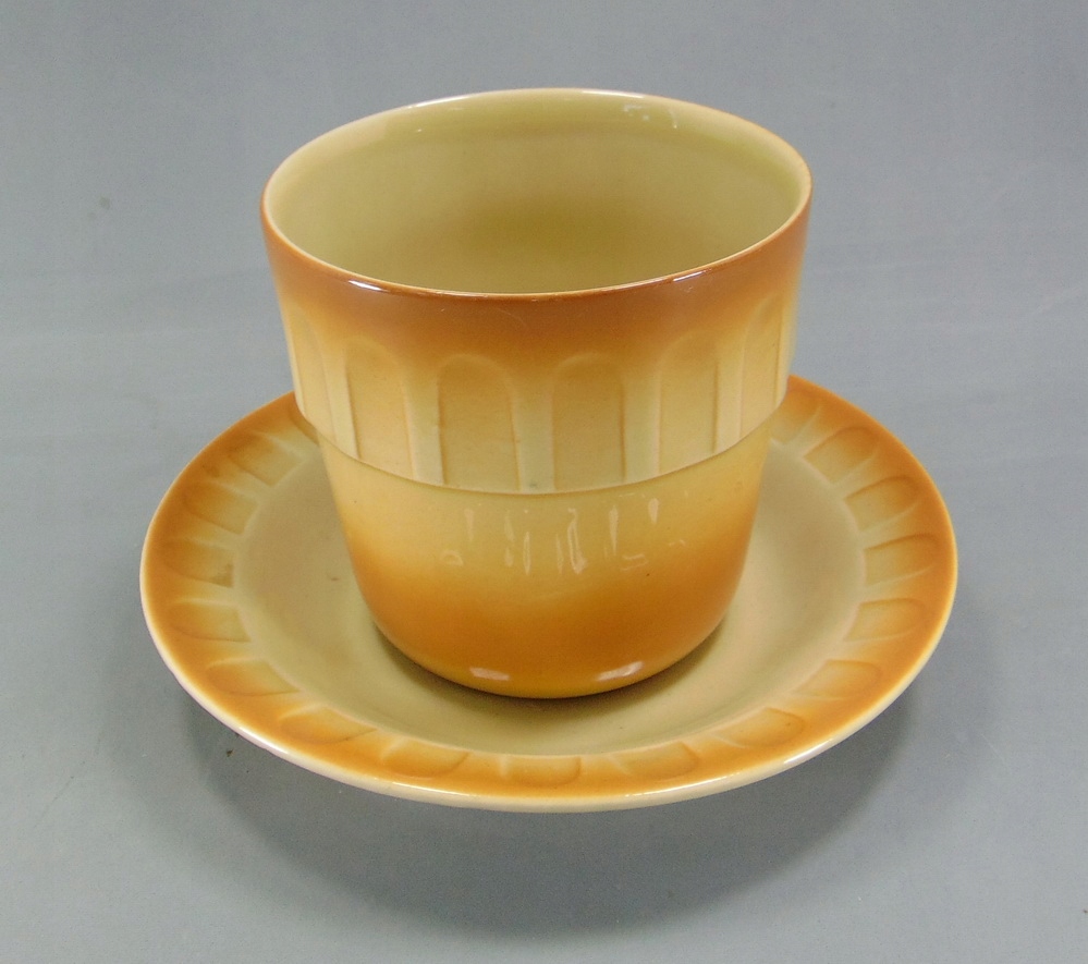 Kubek stołówkowy z talerzykiem PRL - TUŁOWICE - 12822808975 - oficjalne archiwum Allegro