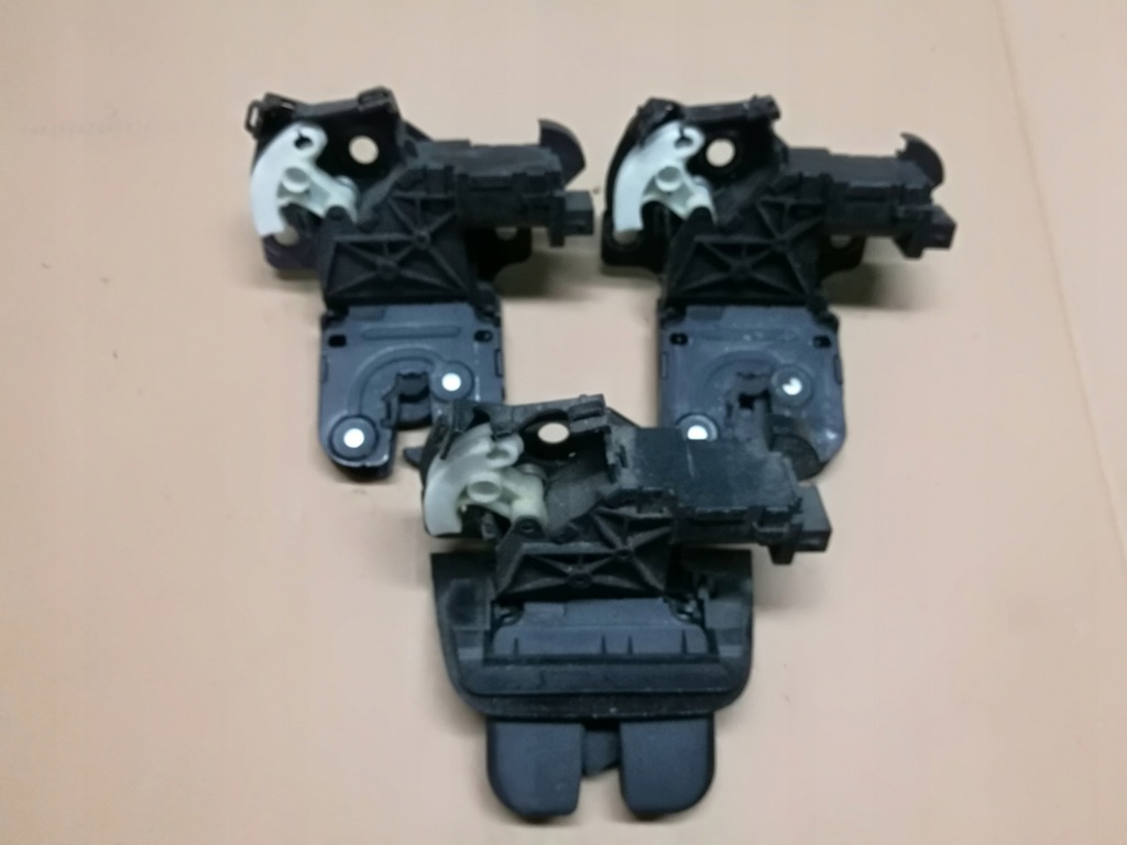 ZAMEK KLAPY BAGAŻNIKA--AUDI A3 8P A4 A6 C6 Q7 4L - 13194554802 - oficjalne archiwum Allegro