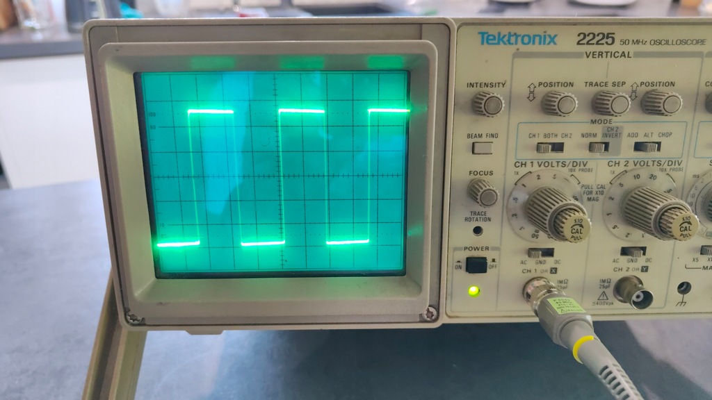 Tektronix 2225 Oscyloskop 2x50MHz *OKAZJA* - 14346944042 - oficjalne ...