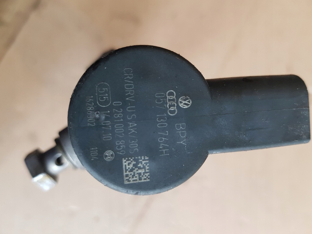 AUDI CZUJNIK PALIWA 057130764H sprawdzony ! - 11735930978 - oficjalne ...