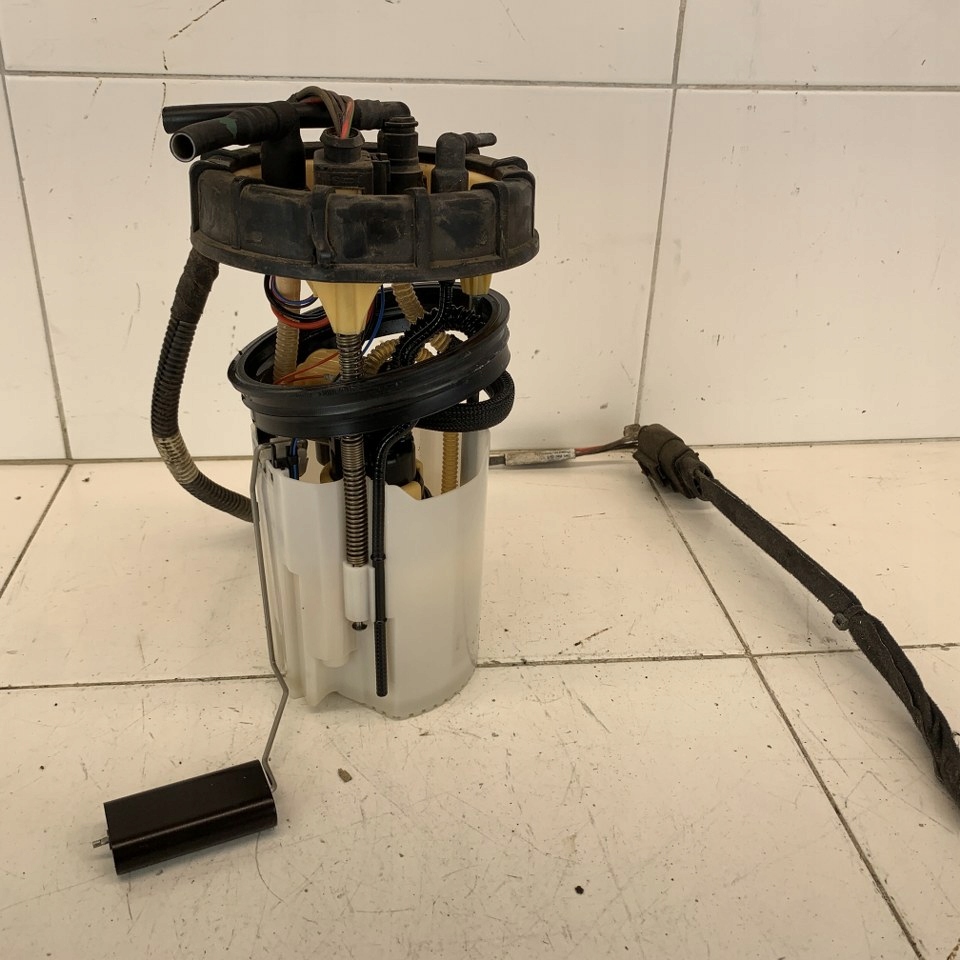 Pompa paliwa w zbiornik kosz czujnik VW CRAFTER II 7C MAN TGE 2.0 biTDI ...