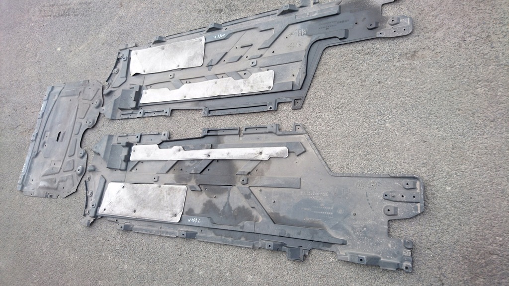 płyta osłona podwozia progu dolna prawa A-klasa W177 A1776808603 ...