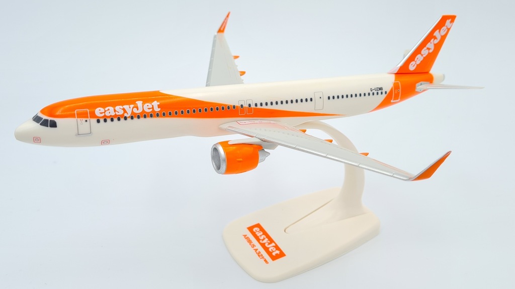 Model samolotu Airbus A321neo Easyjet 1:200 - 11625050916 - oficjalne ...