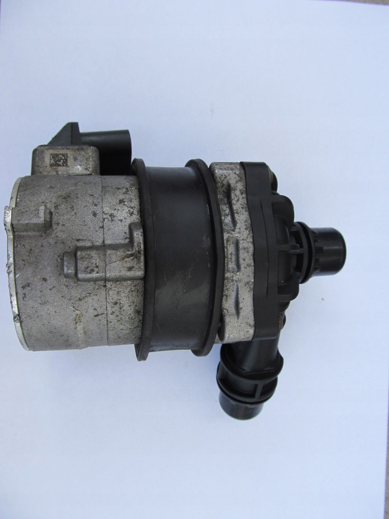 POMPA POMPKA WODY PIERBURG MERCEDES A0005001986 - 10571215744 ...