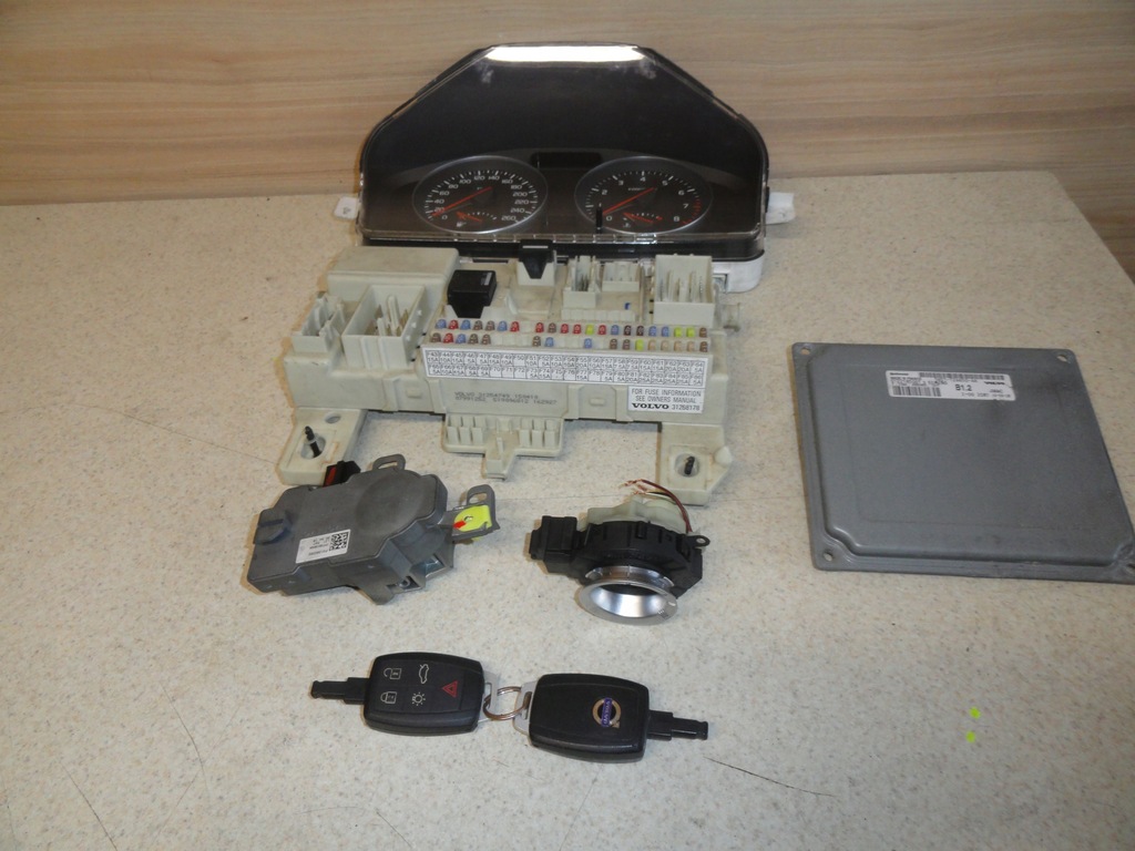 Volvo C30 V50 S40 II Zestaw startowy - 11813258503 - oficjalne archiwum Allegro