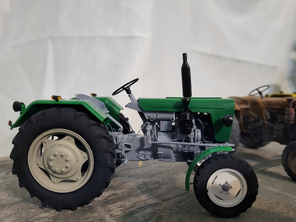 Model Ursus C330 - 13195318156 - oficjalne archiwum Allegro