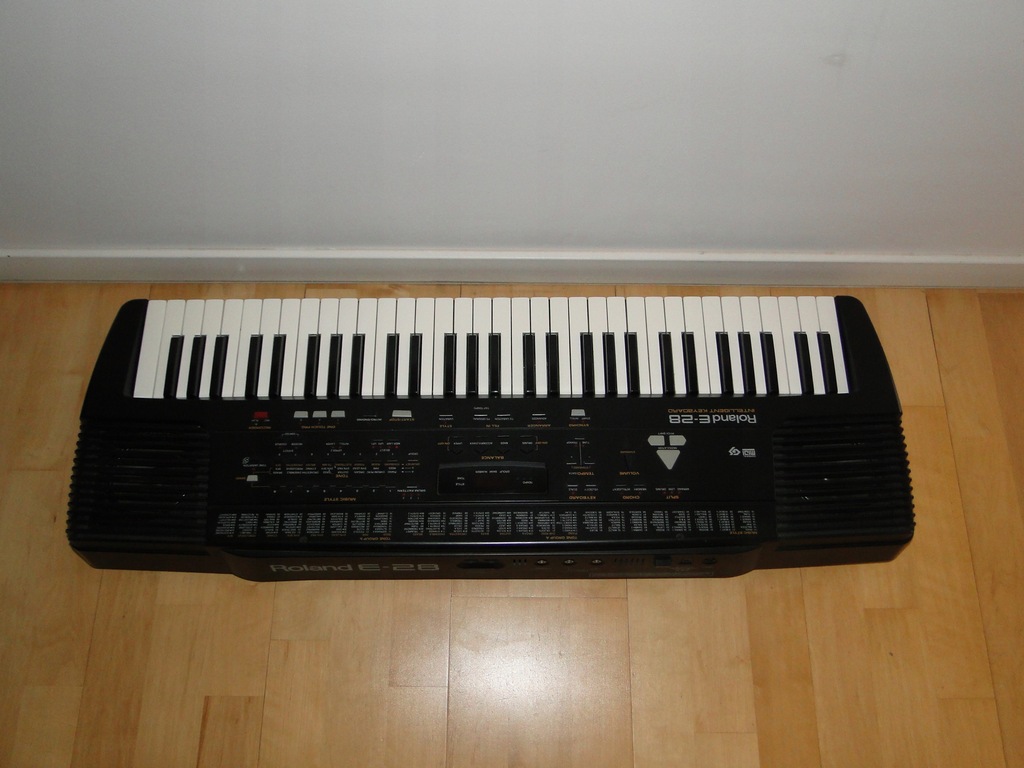 SUPER KEYBOARD ARRANGER ROLAND E28 + FUTERAŁ.TANIO - 8082795720 ...