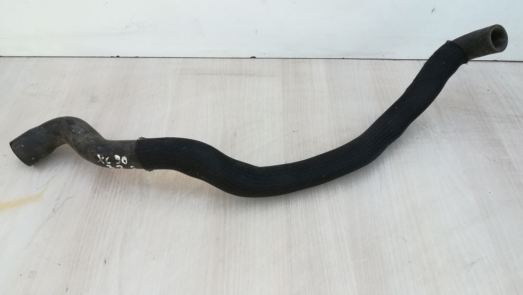 VOLVO XC90 2.4 D5 WĄŻ CHŁODNICY WODY 30723992 - 7005985645 - oficjalne ...