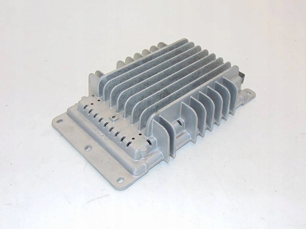 WZMACNIACZ BOSE RADIA 8P4035223D AUDI A3 8P LIFT - 14382269317 - oficjalne archiwum Allegro