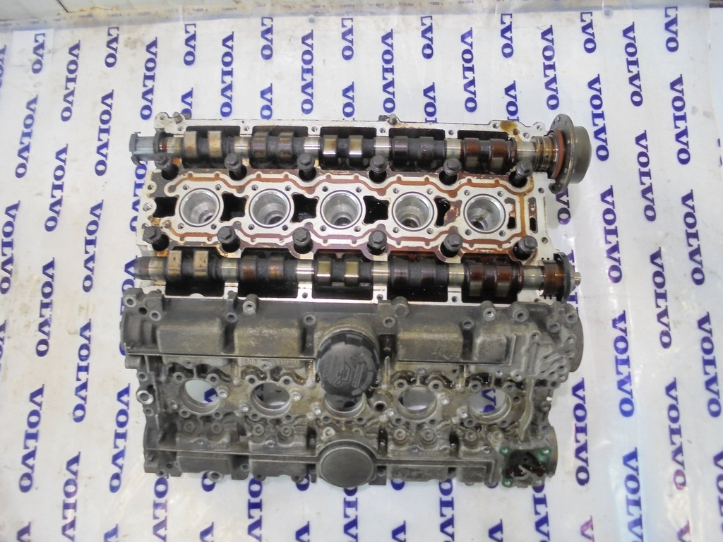 Купить КРЫШКА ГОЛОВКИ VOLVO 2.0T SET B5204T5: отзывы, фото и ...