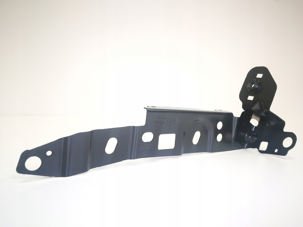 Ślizg uchwyt błotnika prawy AUDI A4 B9 8W0821092 - 11913341520 ...