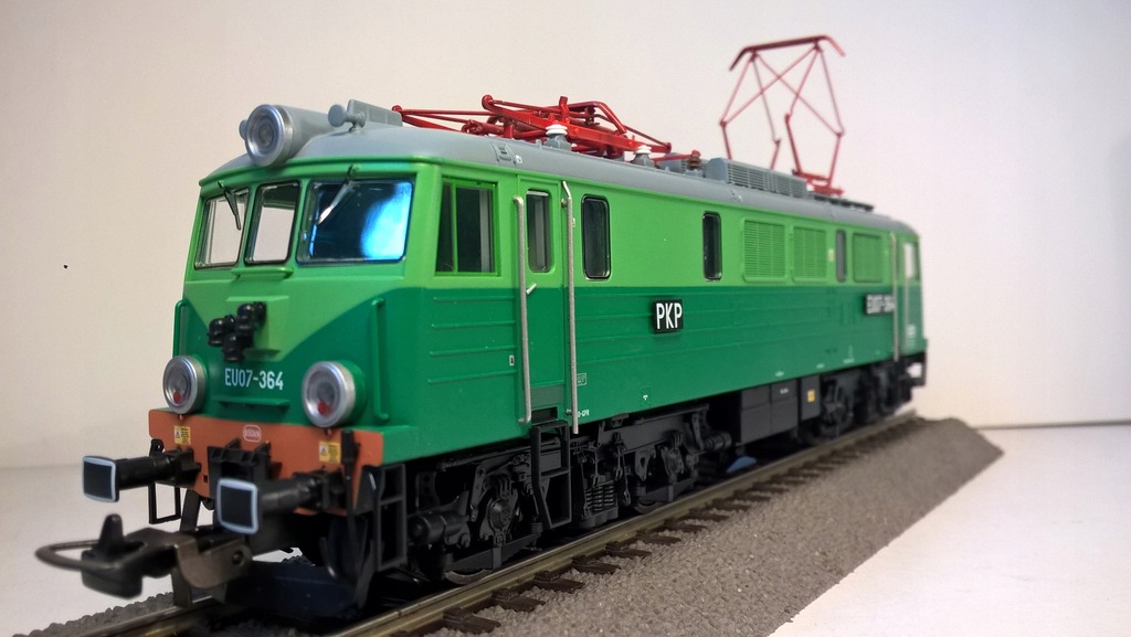PIKO 96381 ELEKTROWÓZ EU07-364 PKP Ep.V - 16616807893 - oficjalne archiwum Allegro