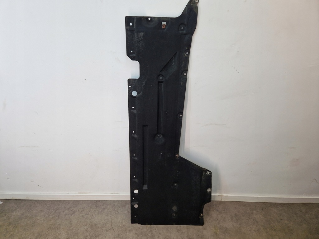 BMW F22 F30 F34 OSŁONA PODWOZIA PRAWY BOK PRAWA DŁUGA 7241834 ...