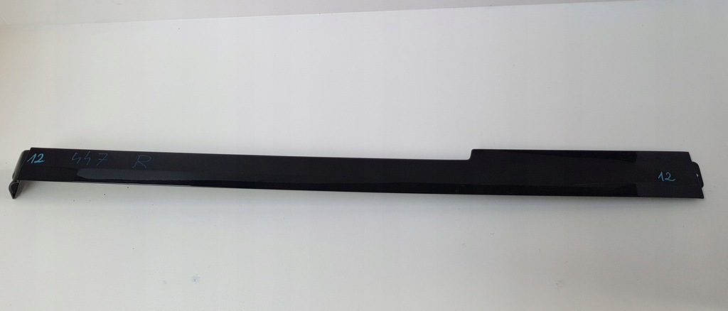 MERCEDES W447 OSŁONA PROWADNICY DRZWI PRZESUWNYCH - 11191621439 ...