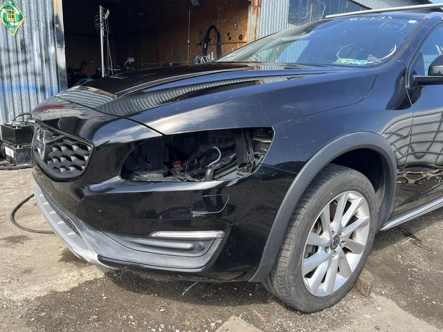 VOLVO V60 CROSS COUNTRY LIFT BŁOTNIK LEWY 717 - 13632900003 - oficjalne ...