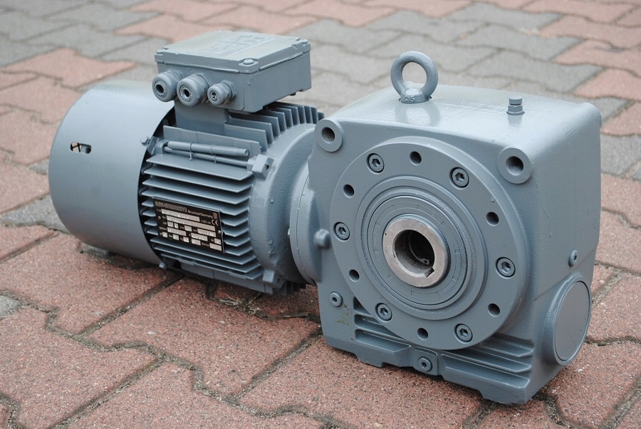 Motoreduktor kątowy 1.1kw. 25obr. z hamulcem SEW - 7625688319 - oficjalne archiwum Allegro