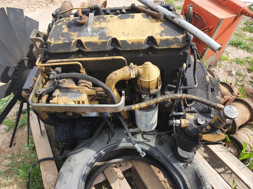 SILNIK CAT 212 3114 KOMPLETNY - 13172680627 - oficjalne archiwum Allegro