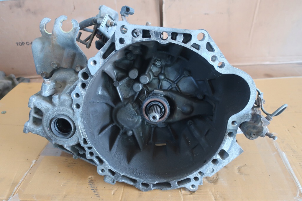 TOYOTA COROLLA E12 1.6 VVTI SKRZYNIA BIEGÓW 02-06 - 12769218695 ... TOYOTA COROLLA E12 1.6 VVTI SKRZYNIA BIEGÓW 02-06 - 12769218695 ...