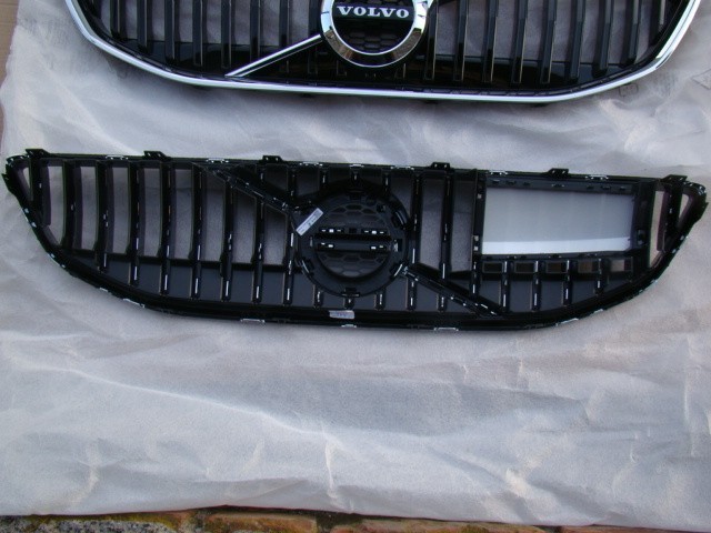 VOLVO V40 16-19 grill atrapa radar dystronic - 9019325045 - oficjalne ...