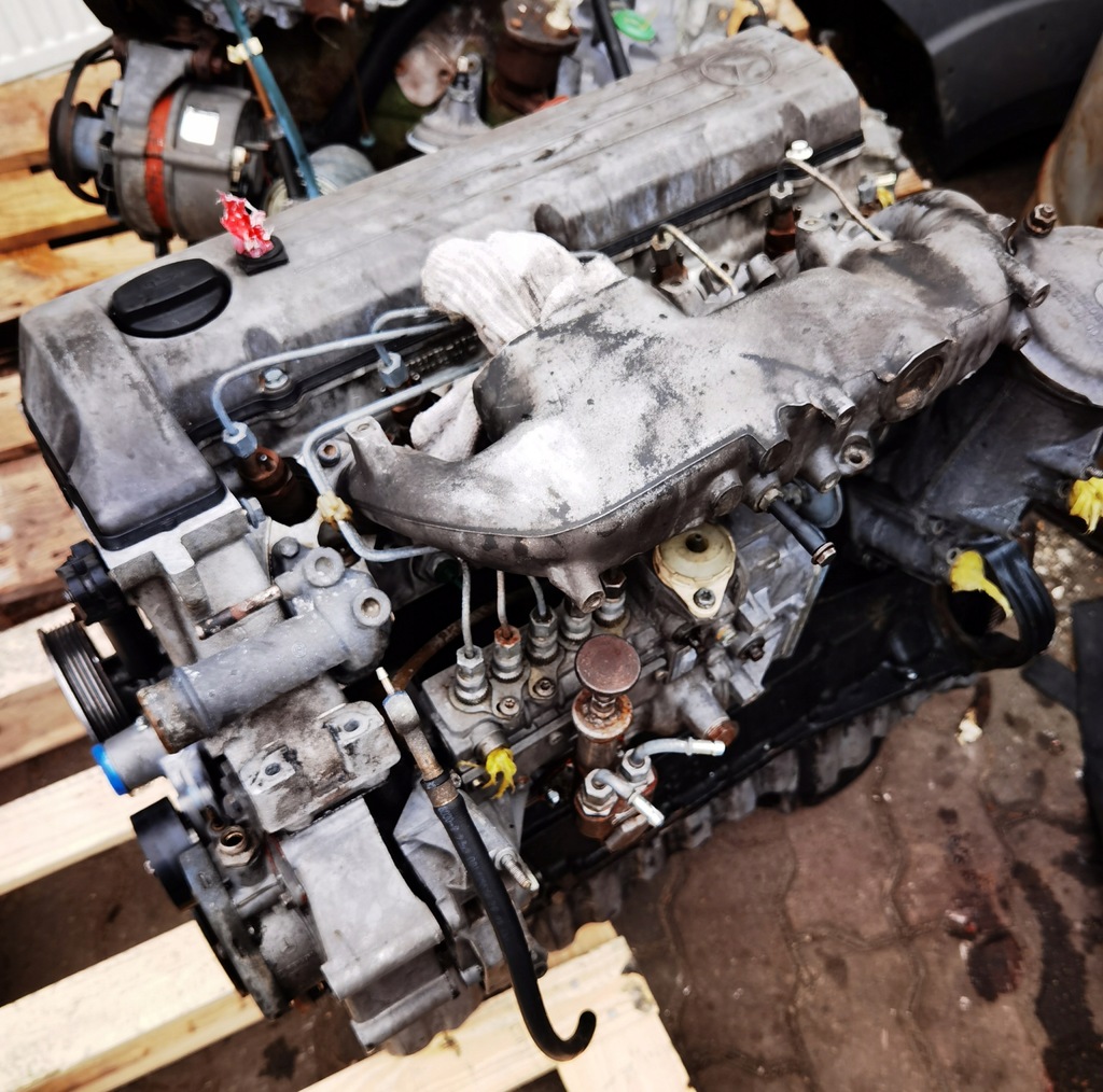 Silnik Mercedes-Benz OE 2.9 OM602 - 10472583824 - oficjalne archiwum ...