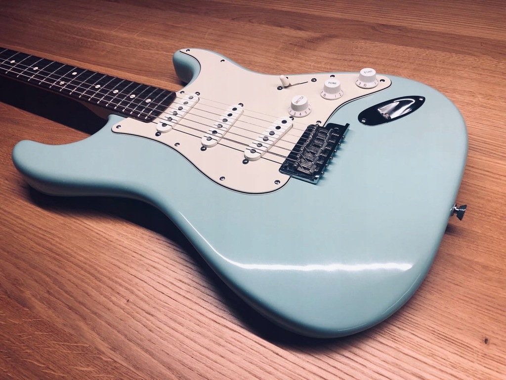 Fender Stratocaster Daphne Blue USA Limitowana - 7756704556 - oficjalne archiwum Allegro