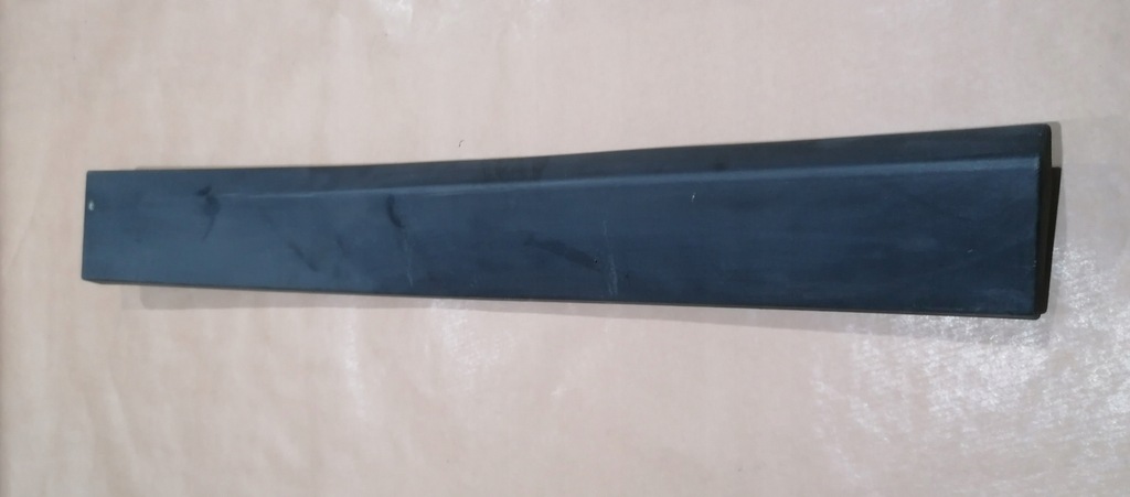 Listwa Ochronna Drzwi Prawy Tył BMW X1 F48 - 11103331845 - oficjalne ...