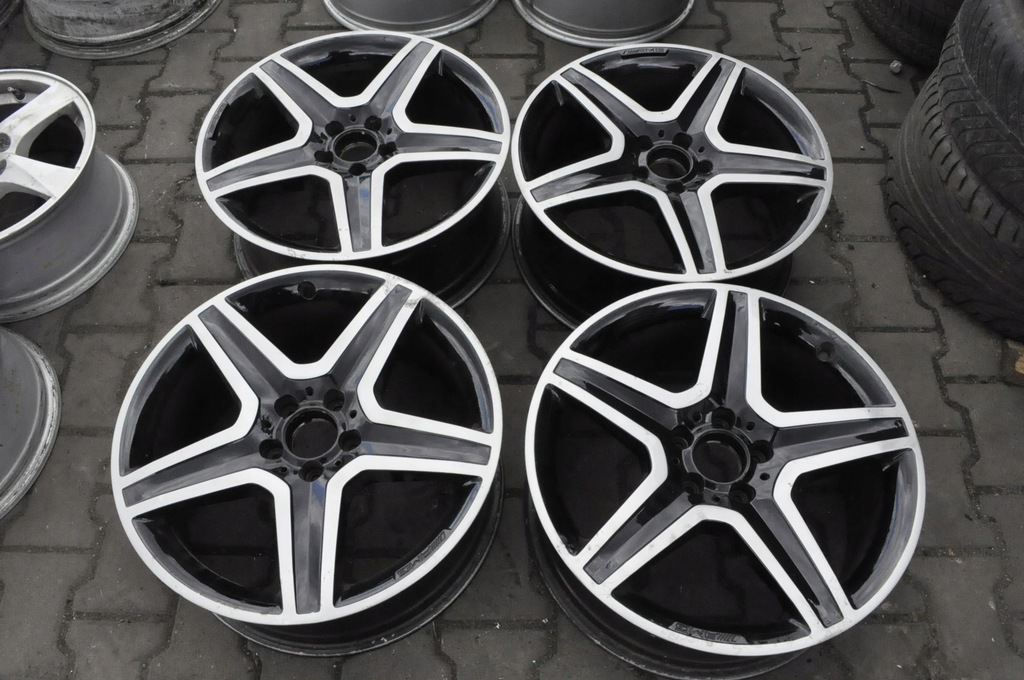 MERCEDES GLA FELGI ALUMINIOWE 19 AMG A1564010600 - 12854196210 - oficjalne archiwum Allegro
