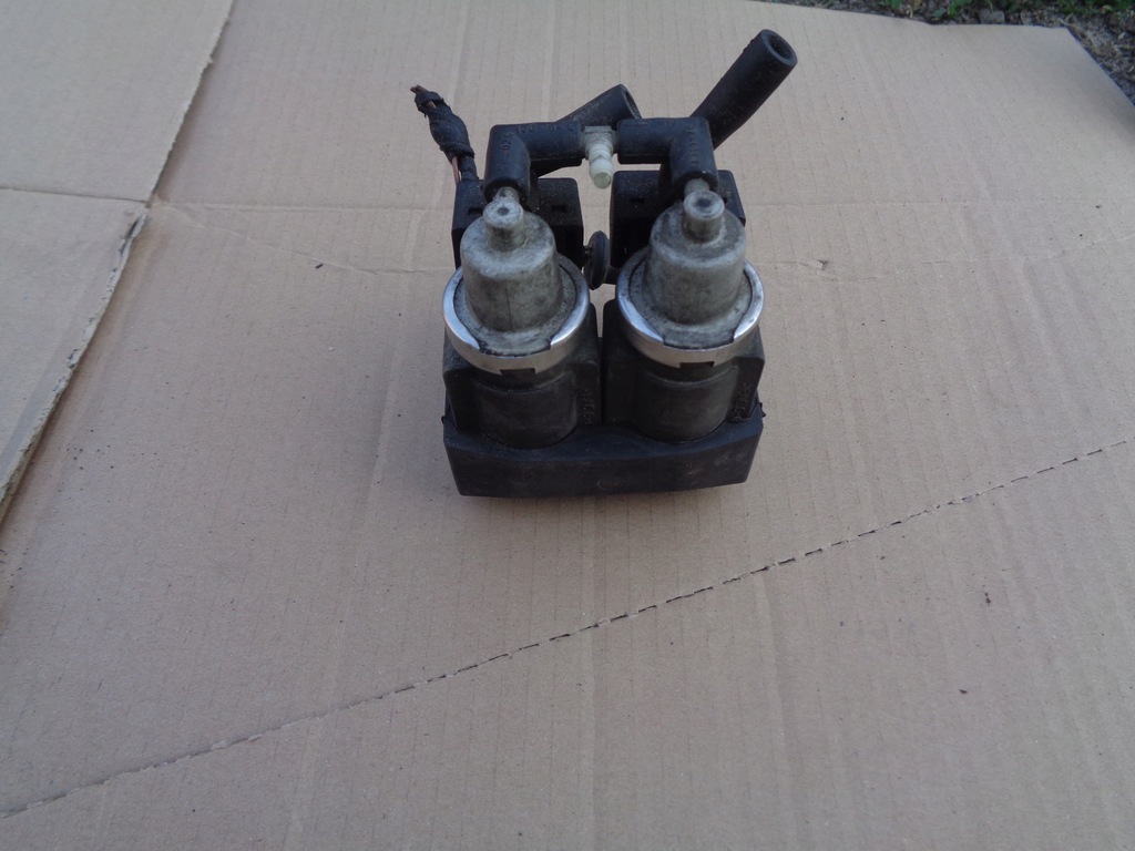 ZAWÓR PODCISNIENIA AUDI VW 059906629 057906627A - 7523630221 ...