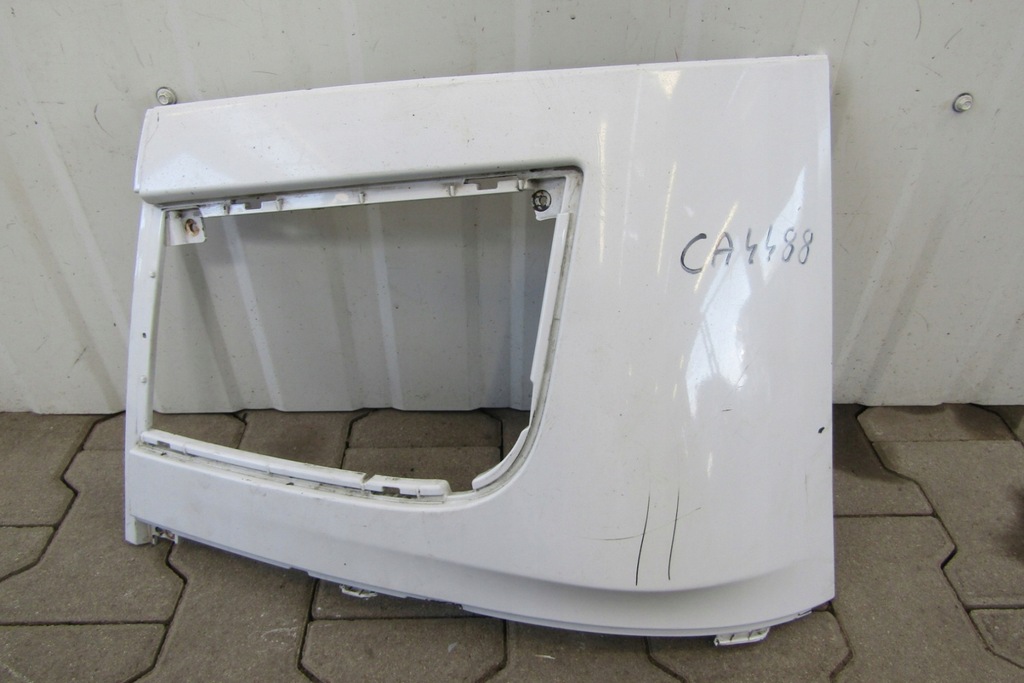 Narożnik boczek zderzak prawy MERCEDES ACTROS 11- - 13323118332 ...